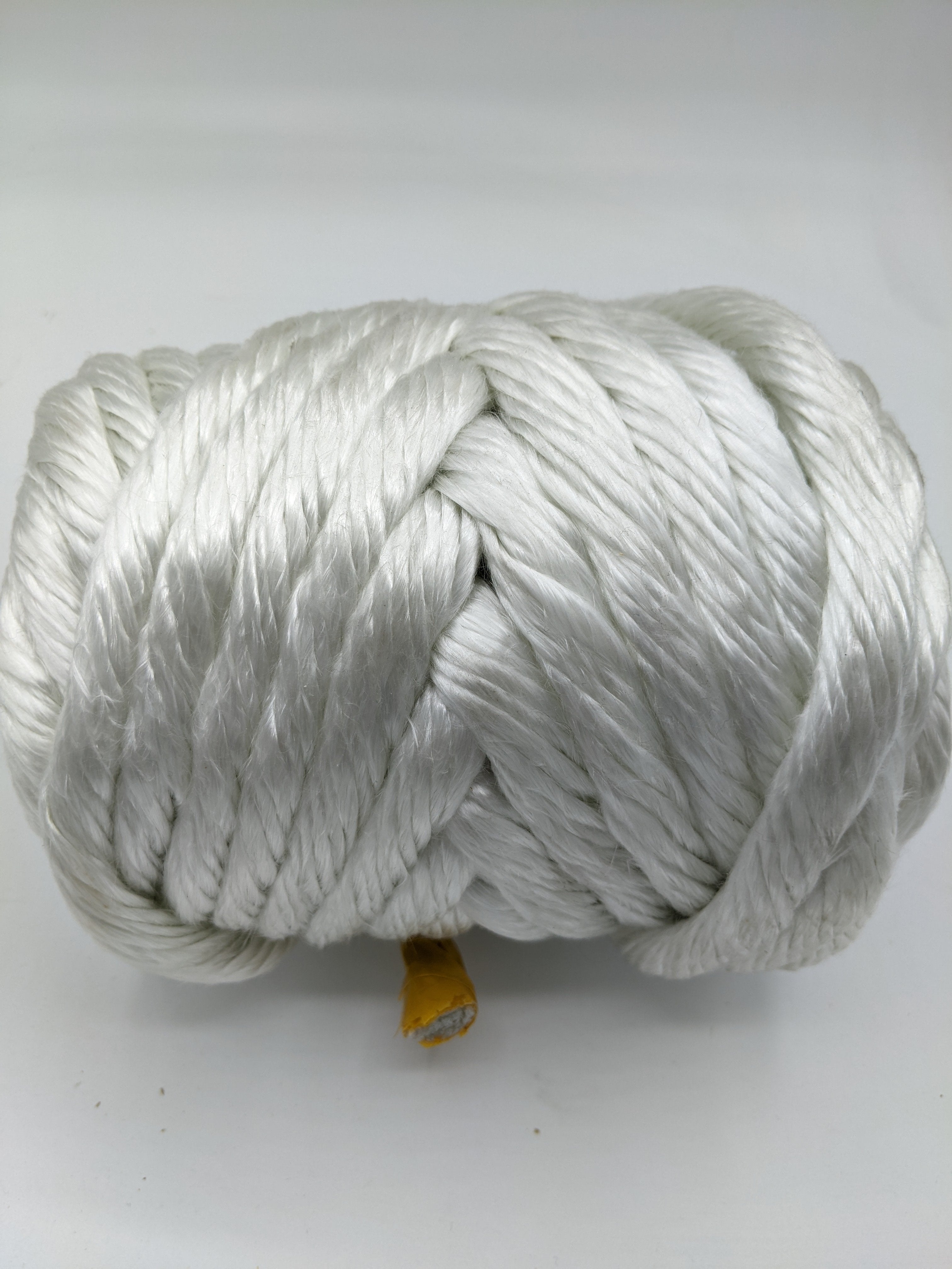 GLASS TWISTED YARN 12mm.x1KG – Gamasco Ltd